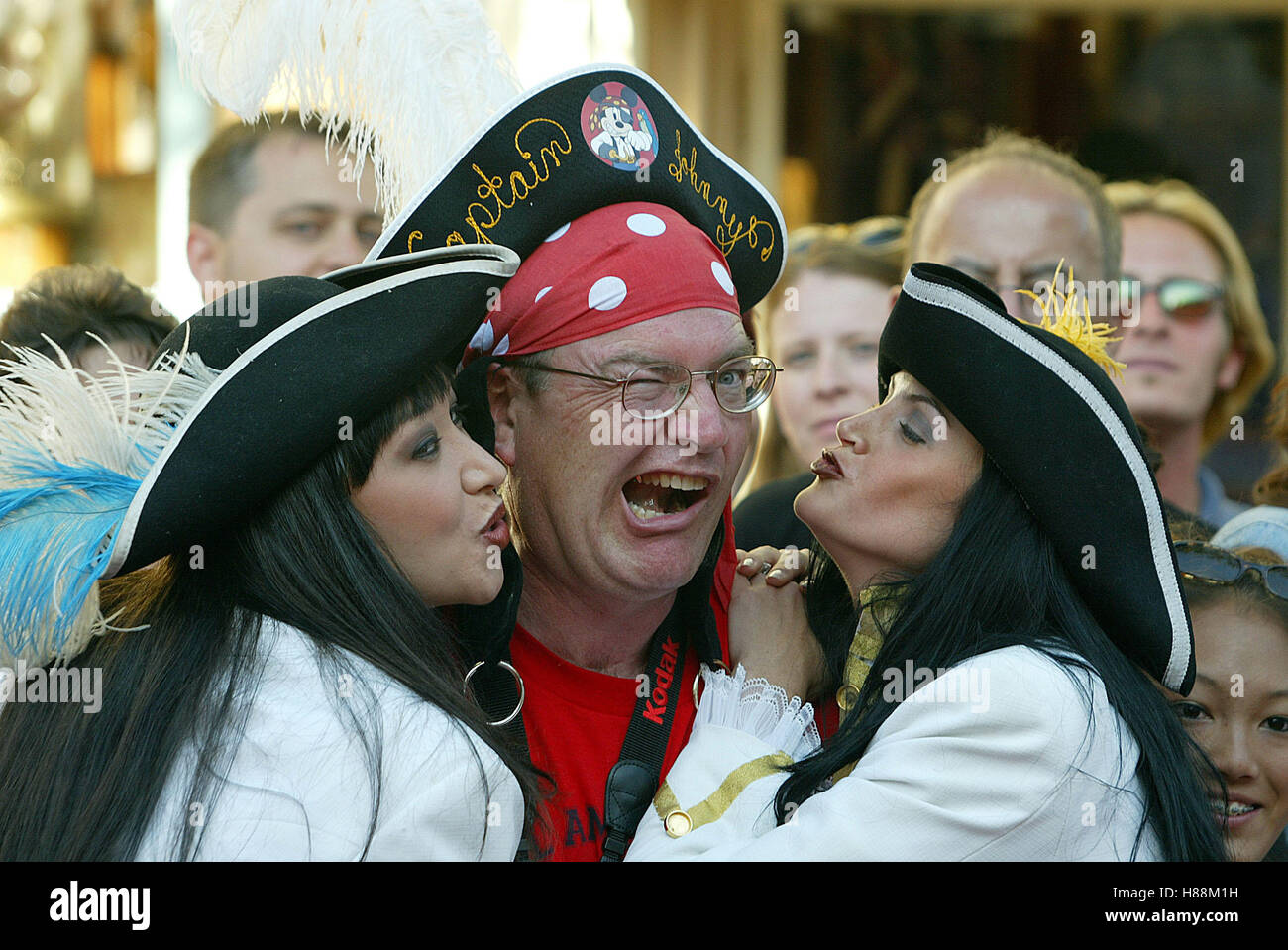 GARY WOODS A FAN AT THE PREMIERE Stock Photo - Alamy