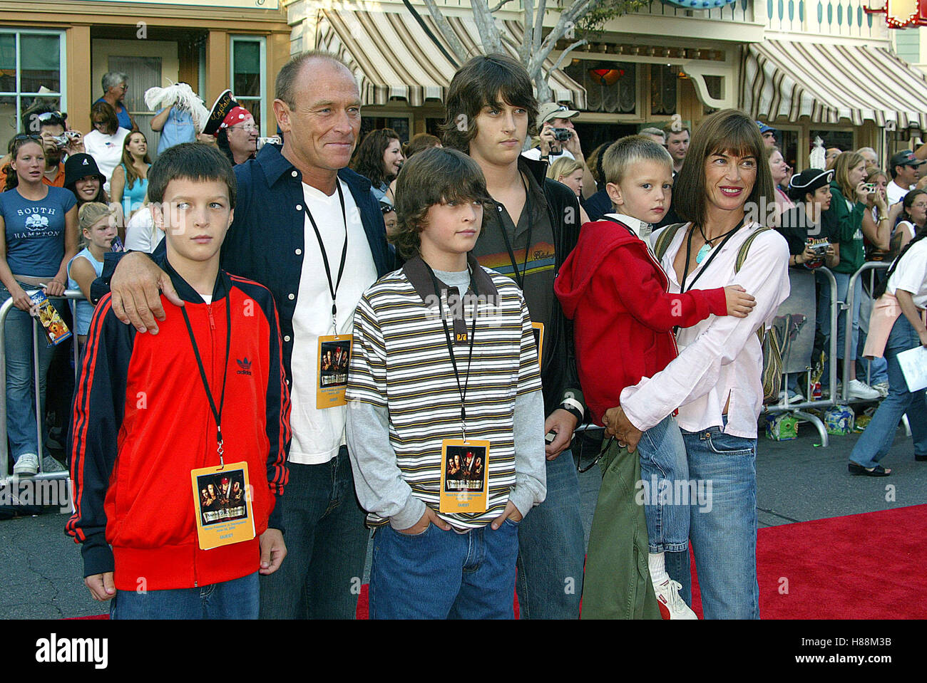 Amanda pays and corbin bernsen hi-res stock photography and images - Alamy