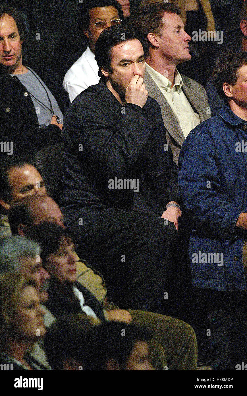 JOHN CUSACK LEWIS VS. KLITSCHKO BOXING MATCH STAPLES CENTER LOS ANGELES ...