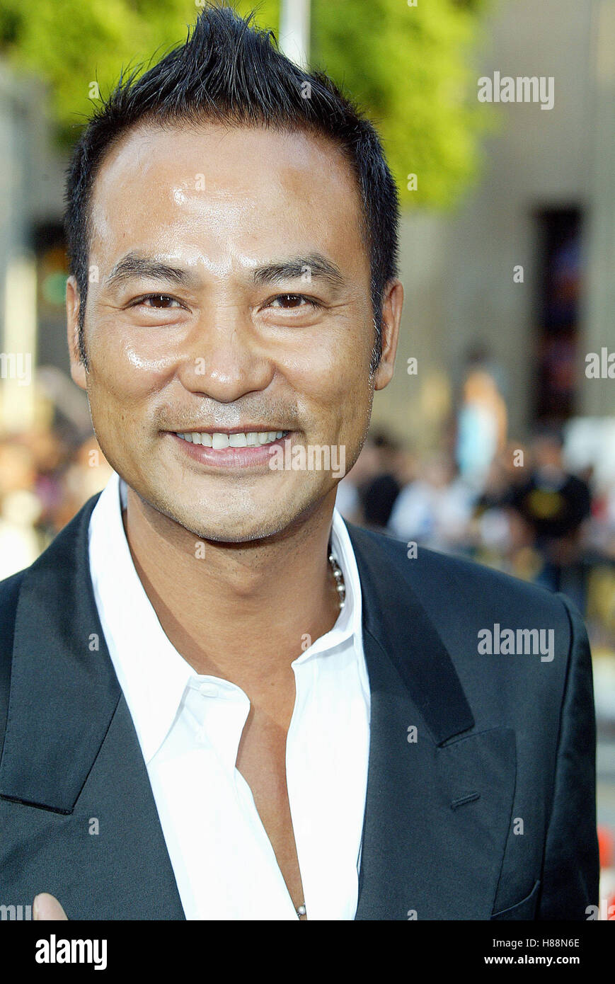 SIMON YAM LARA CROFT TOMB RAIDER: THE CR CHINESE THEATRE HOLLYWOOD LOS ...