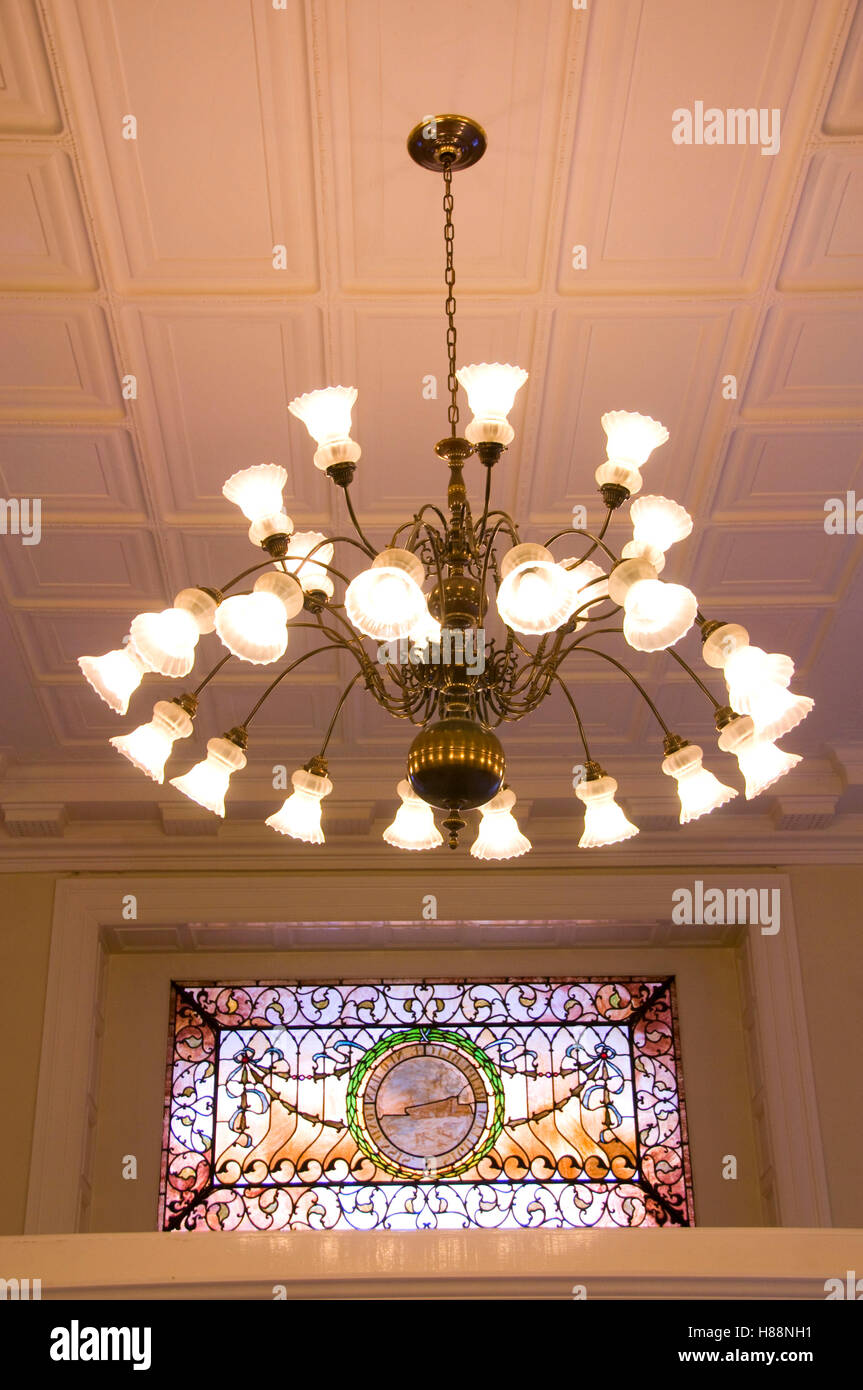 Chandelier Lift Nh
