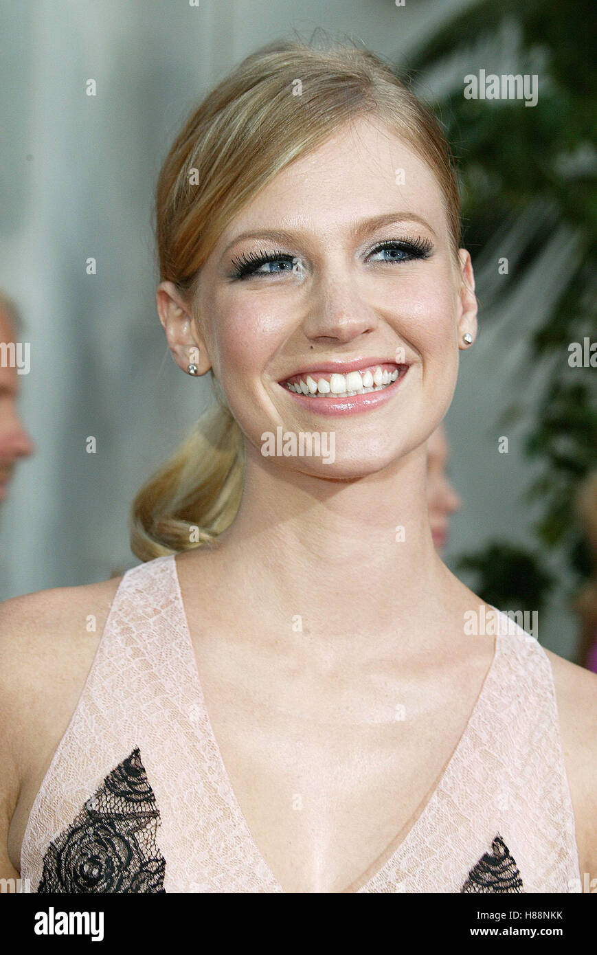 JANUARY JONES AMERICAN WEDDING WORLD PREMIE UNIVERSAL STUDIOS BURBANK ...