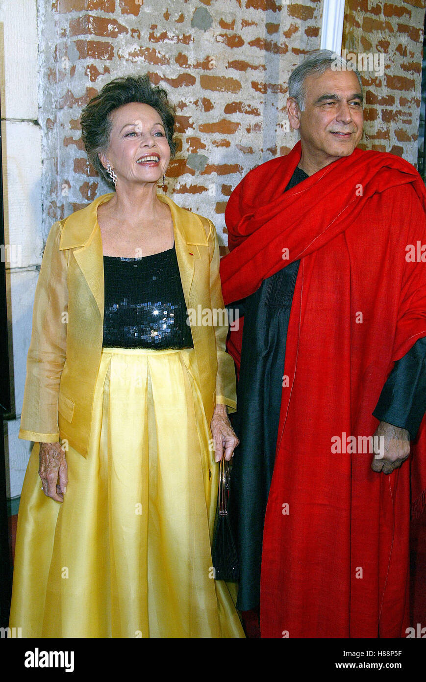 LESLIE CARON & ISMAIL MERCHANT LE DIVORCE FILM PREMIERE WESTWOOD LOS ...