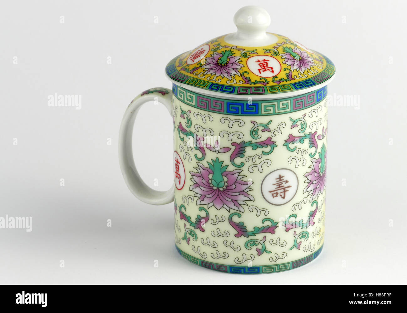 Decorative chinese ceramics Stock Photo - Alamy