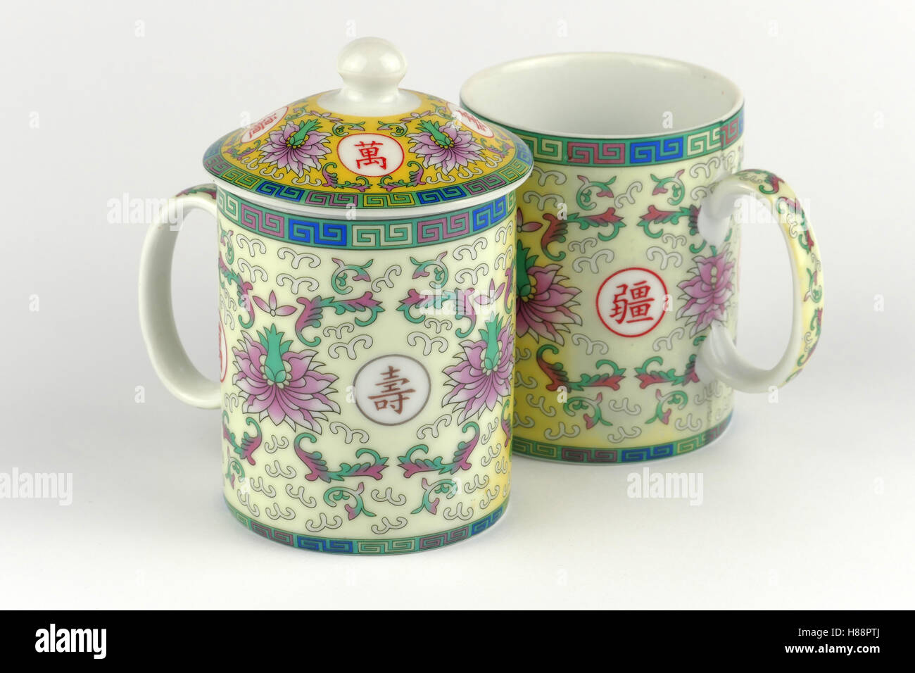 Decorative chinese ceramics Stock Photo - Alamy