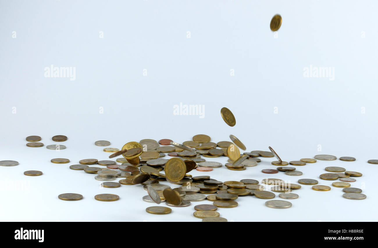 Pile of money uk notes isolated hi-res stock photography and images - Alamy