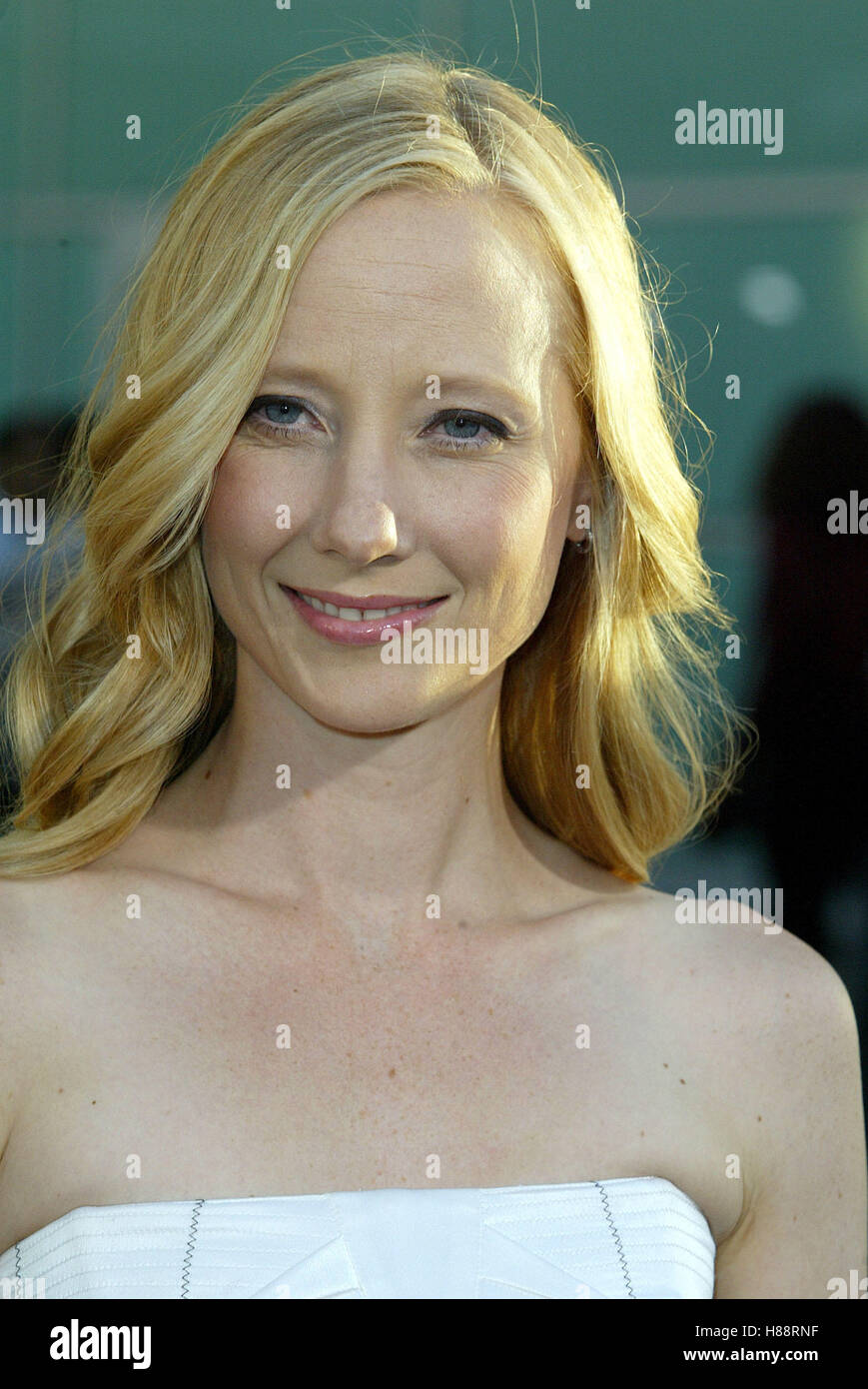 ANNE HACHE AMERICAN SPLENDOR FILM PREMIE CINERAMA DOME HOLLYWOOD USA 07 ...