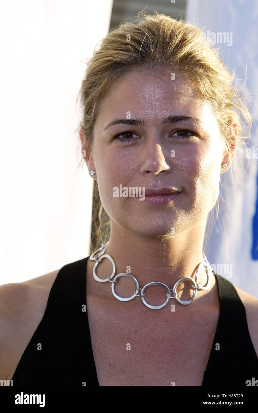 Maura tierney hi-res stock photography and images - Alamy