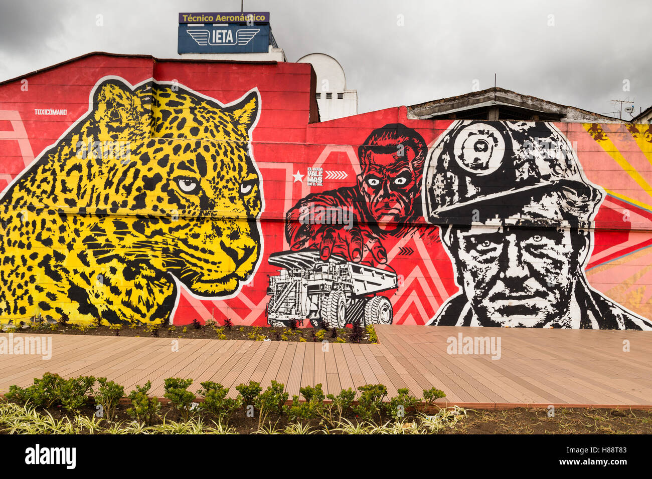 Street art, mural, Bogota, District of Las Américas, Colombia Stock ...