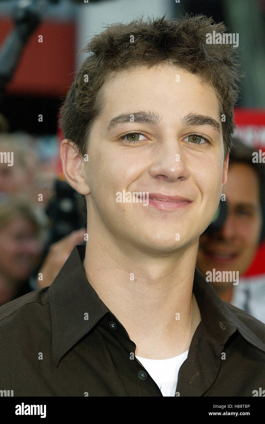 SHIA LABEOUF THE BATTLE OF SHAKER HEIGHTS UNIVERSAL CITYWALK LOS ...