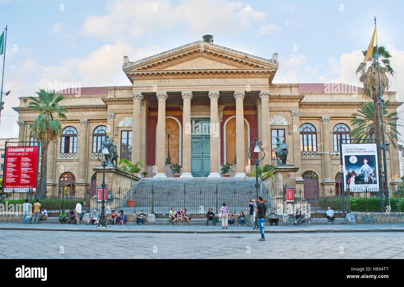 Theatre massimo palermo sicily italy hi-res stock photography and ...