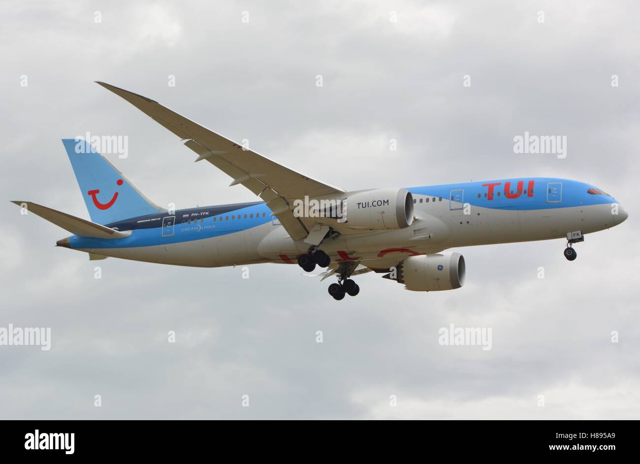 Raked wingtips hi-res stock photography and images - Alamy