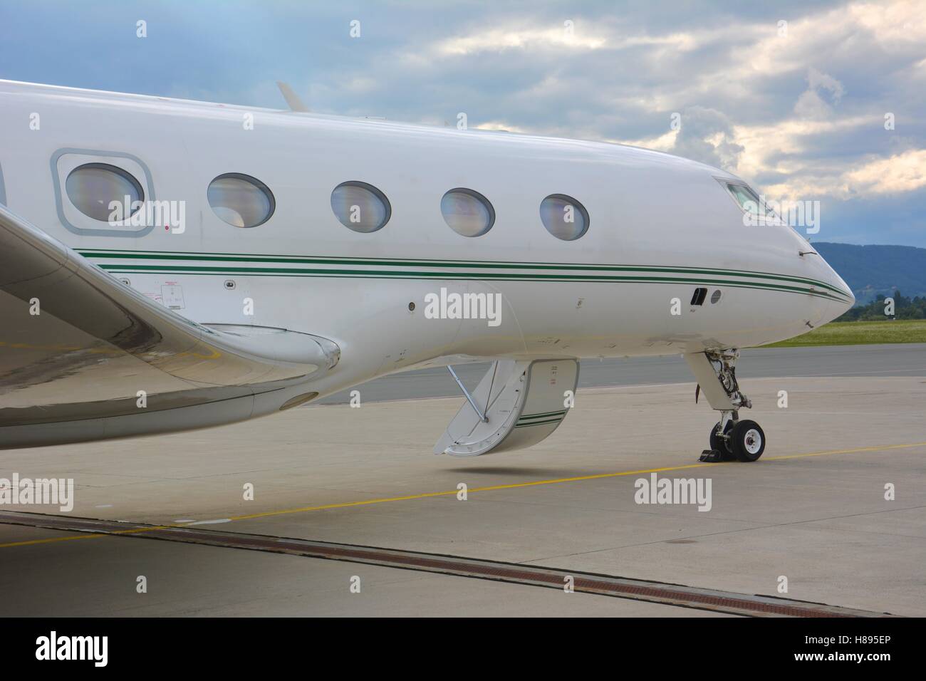 Gulfstream g650 private jet hi-res stock photography and images - Alamy