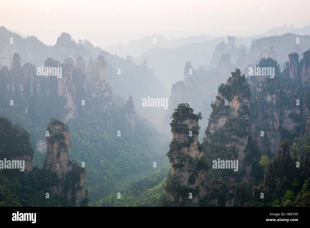 Wulingyuan hi-res stock photography and images - Alamy