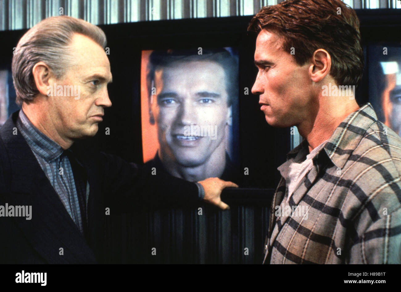 Total recall 1990 film hi-res stock photography and images - Alamy