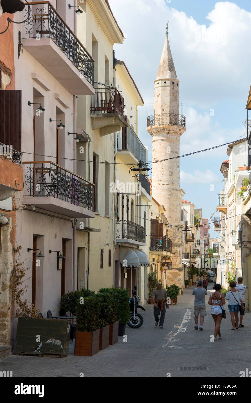 Griechenland, Kreta, Chania, Blick durch die Odos Hatzimichaly Daliani ...
