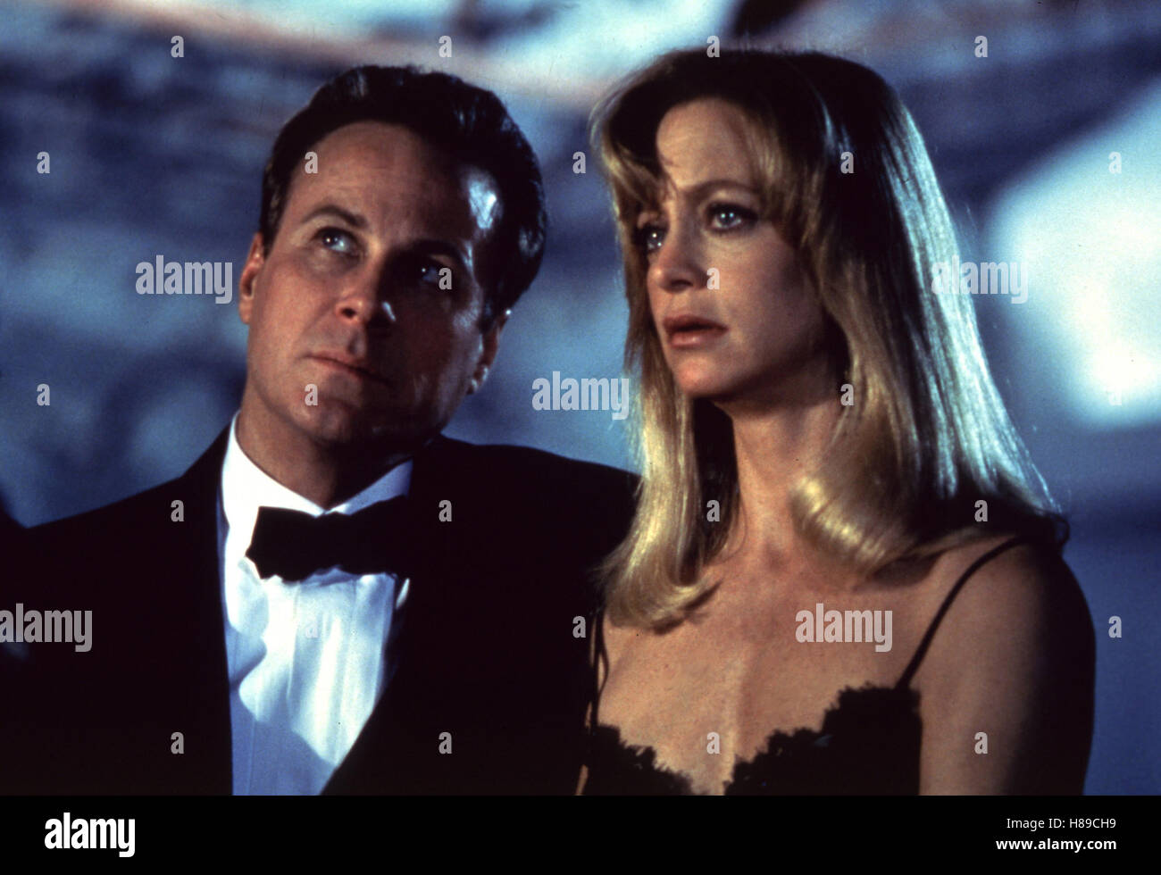 Deceived 1991 goldie hawn hi-res stock photography and images - Alamy
