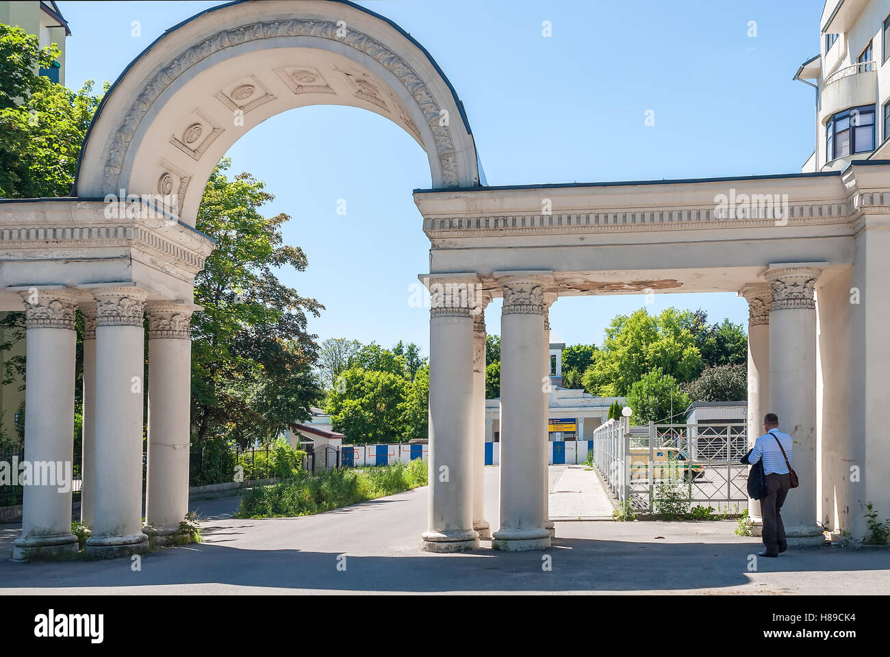 Columns with arch. Kaliningrad. Russia Stock Photo - Alamy