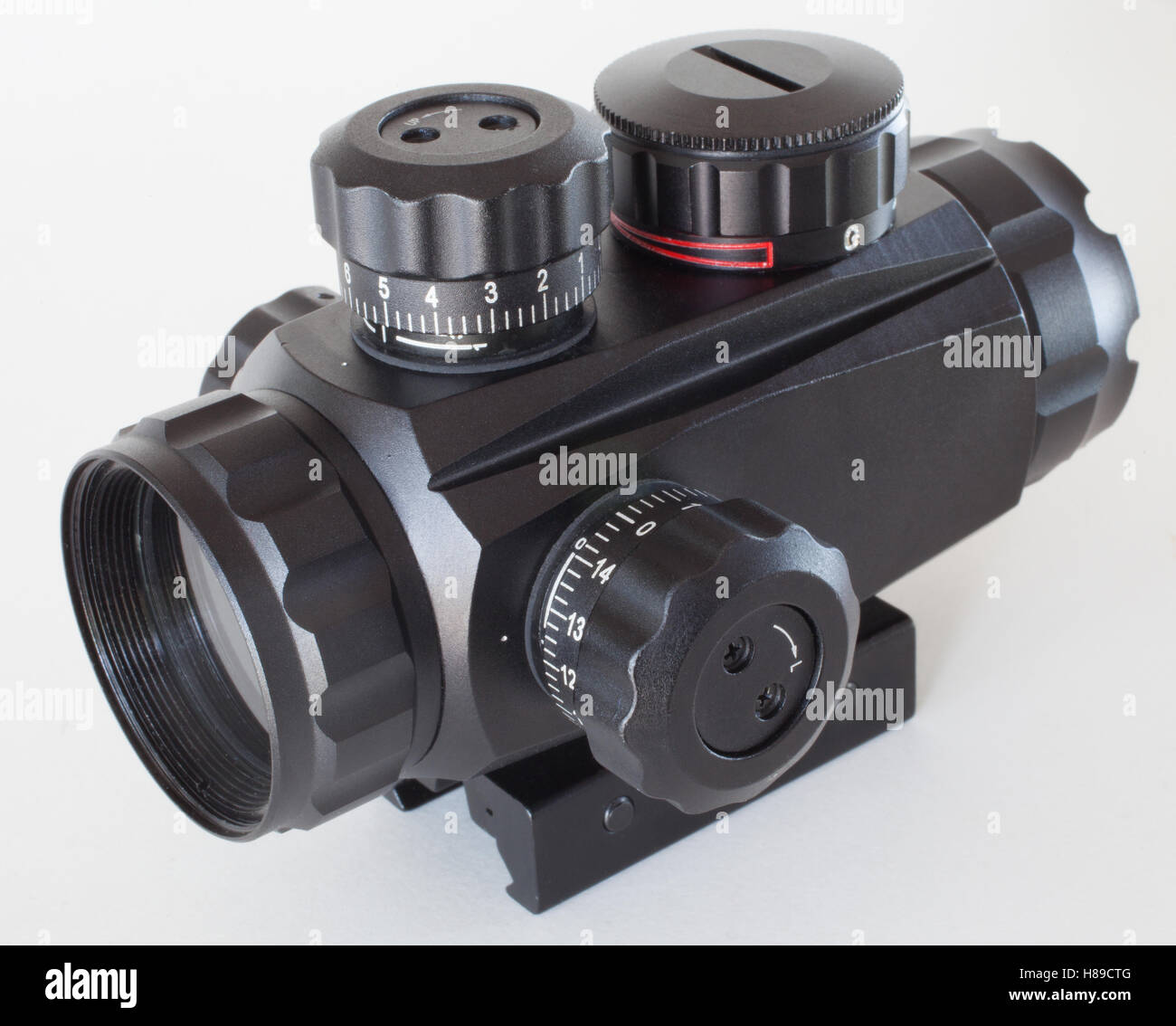 Glass optic designed for use with both eyes open on a rifle Stock Photo ...