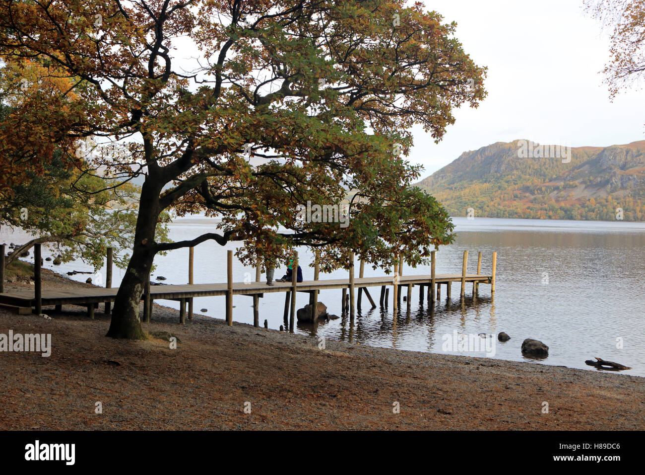 Hawse End pier on Derwent Water Cumbria Lake District, England Stock ...