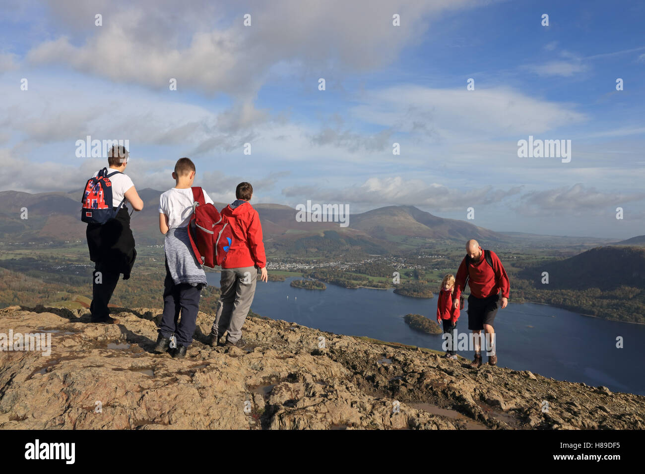 Walkers on cat bells hi-res stock photography and images - Alamy