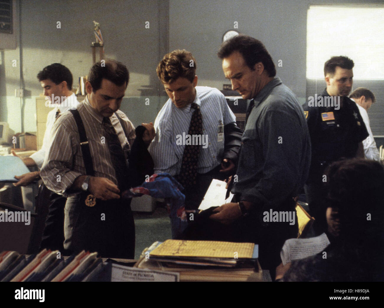 Spuren von Rot, (TRACES OF RED) USA 1992, Regie: Andy Wolk, JAMES ...