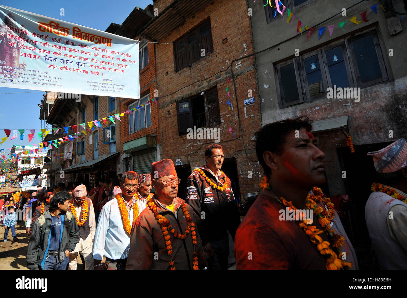 Kathmandu, Nepal. 09th Nov, 2016. Honorable elders offering vermilion ...