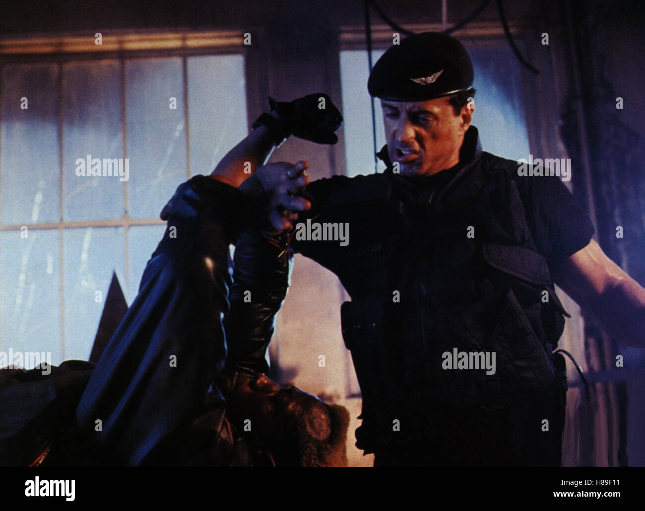 Demolition man 1993 sylvester stallone hi-res stock photography and ...