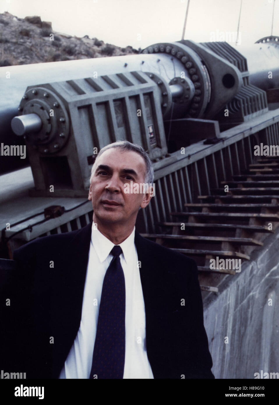 Doomsday Gun - Die Waffe des Satans, (DOOMSDAY GUN) USA 1994, Regie ...