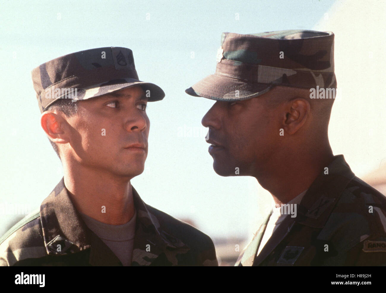 Mut zur Wahrheit, (COURAGE UNDER FIRE) USA 1996, Regie: Edward Zwick ...