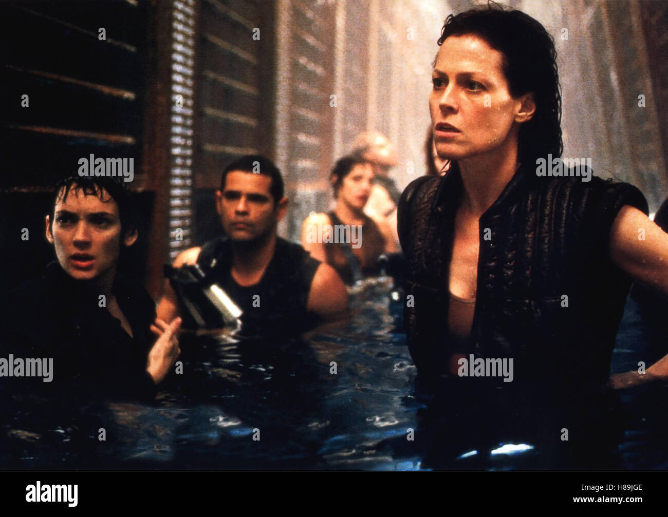 Sigourney weaver winona ryder alien hi-res stock photography and images ...