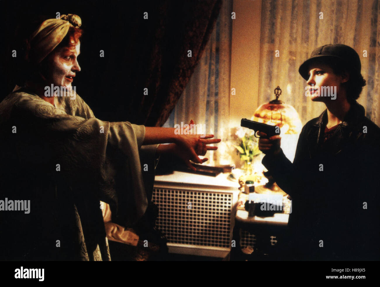 Jennifer jason leigh altman hi-res stock photography and images - Alamy