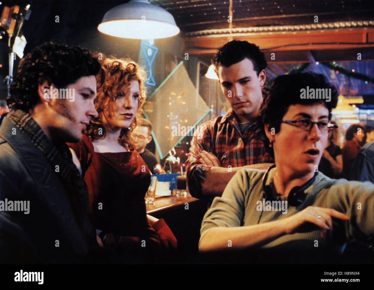 200 cigarettes hi-res stock photography and images - Alamy