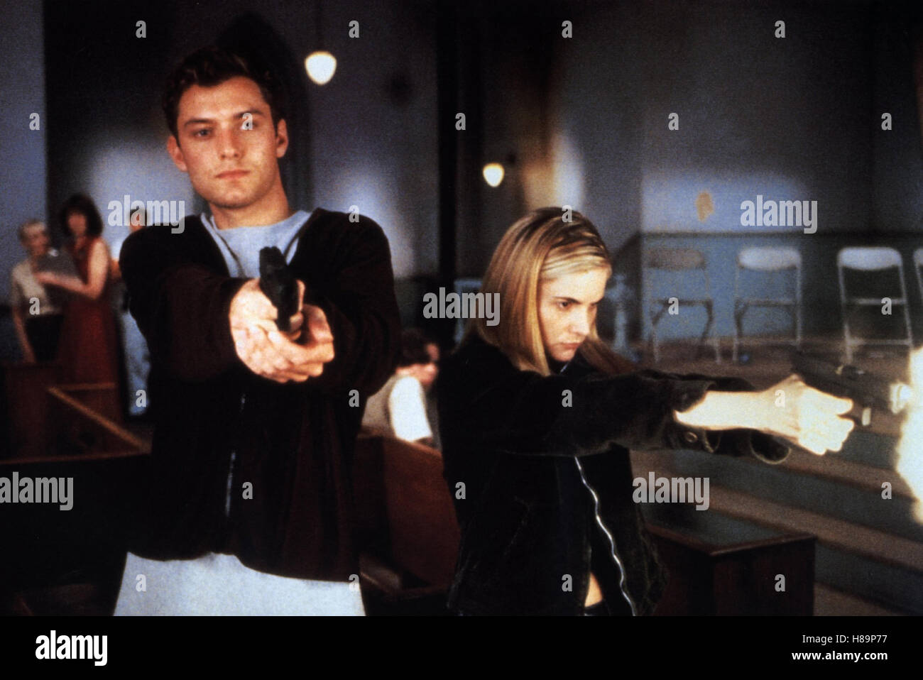 eXistenZ, (EXISTENZ) CAN-GB 1999, Regie: David Cronenberg, JUDE LAW ...
