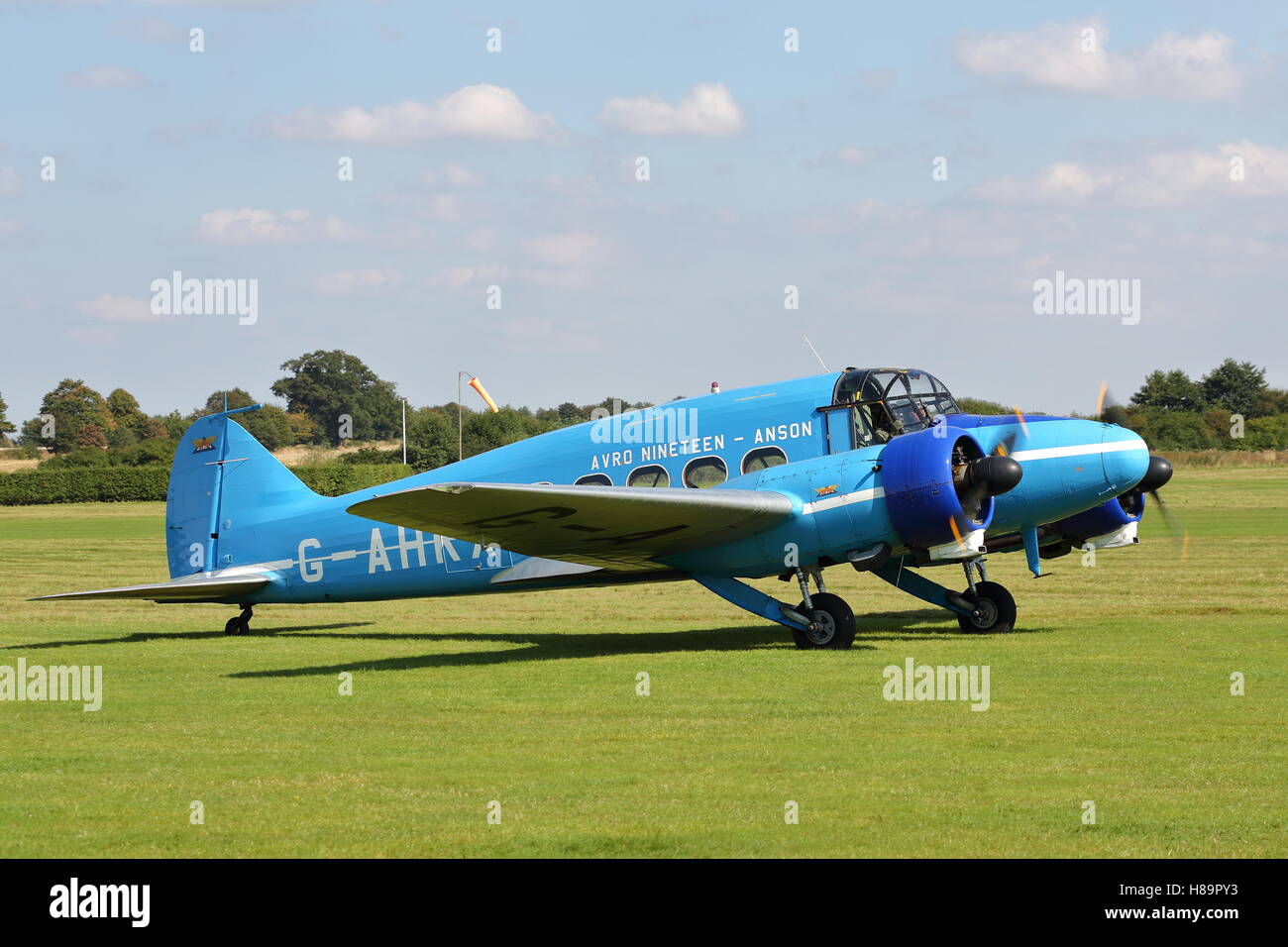 Avro anson propeller hi-res stock photography and images - Alamy