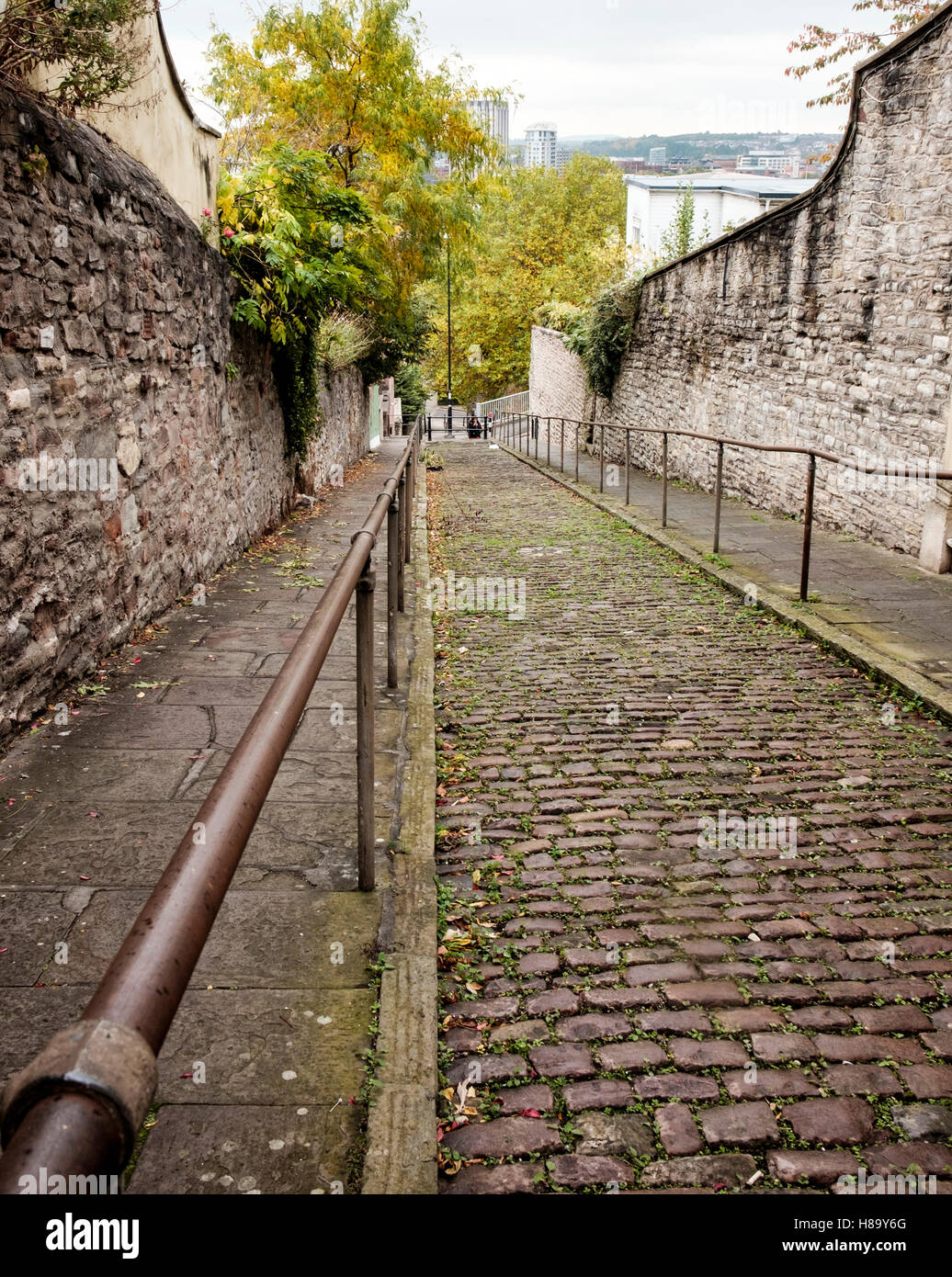 The cobbles of Spring Hill, Kingsdown, Bristol Stock Photo - Alamy