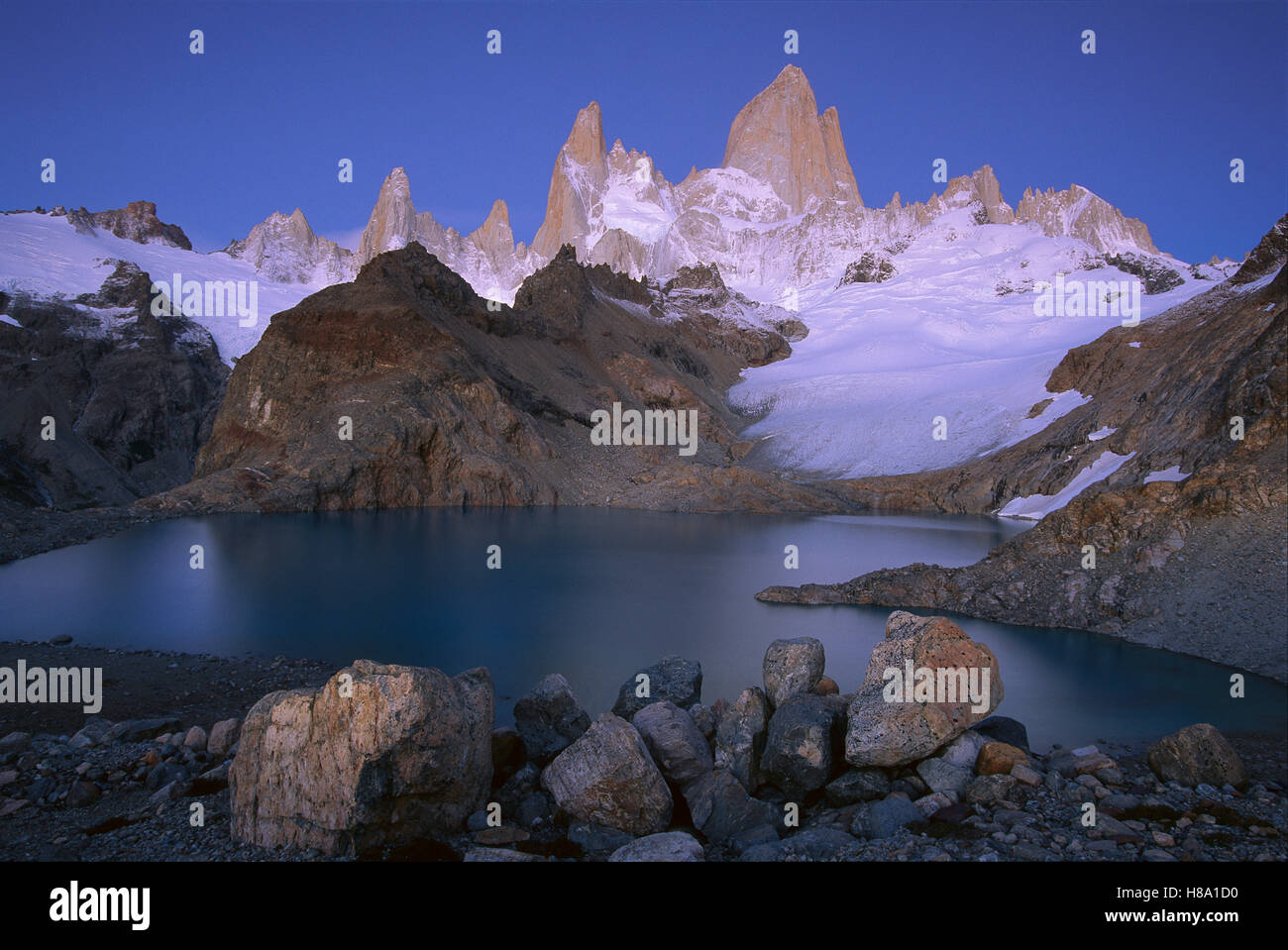 High granite spires, Lago de los Tres and Cerro Fitzroy, Los Glaciares ...