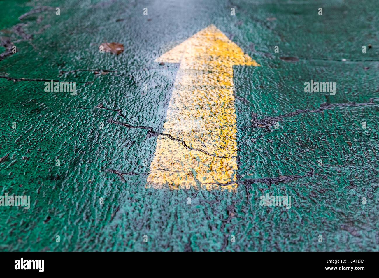 Paint arrow hi-res stock photography and images - Alamy