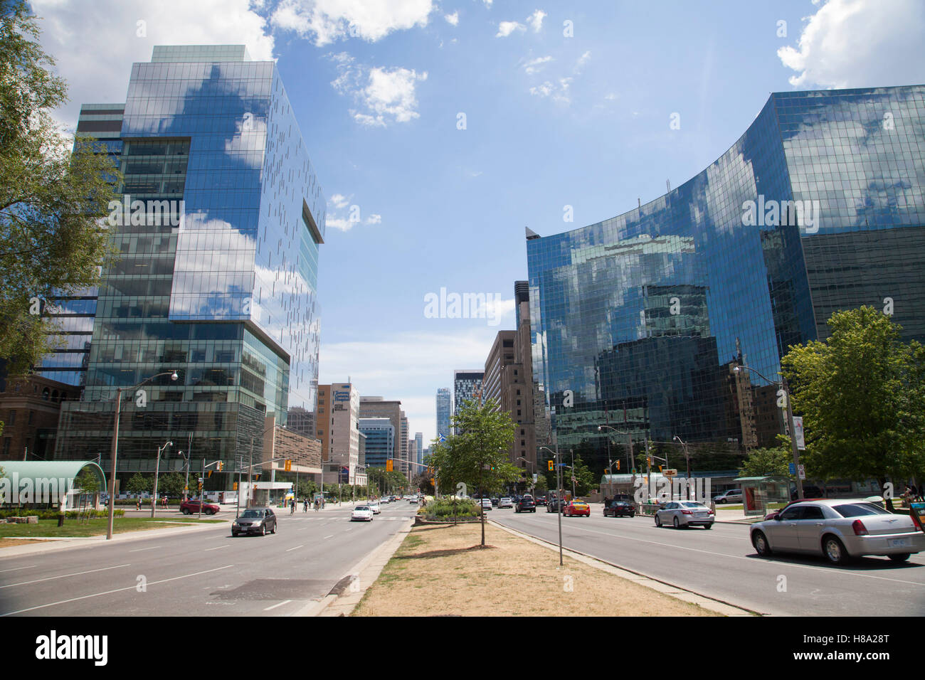 Toronto edificios hi-res stock photography and images - Alamy