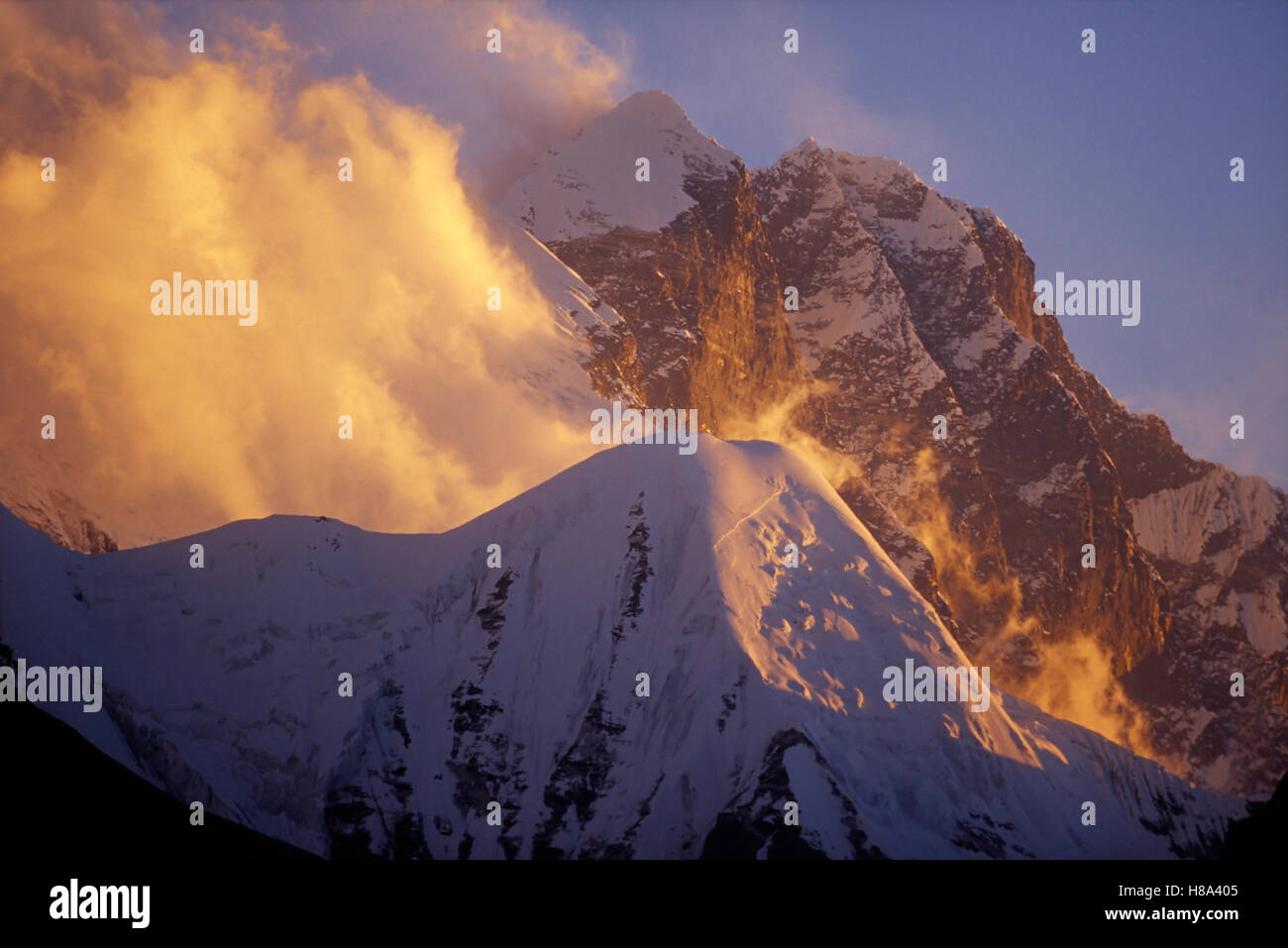 Clouds rising near Mount Everest, Himalayas, Nepal Stock Photo - Alamy