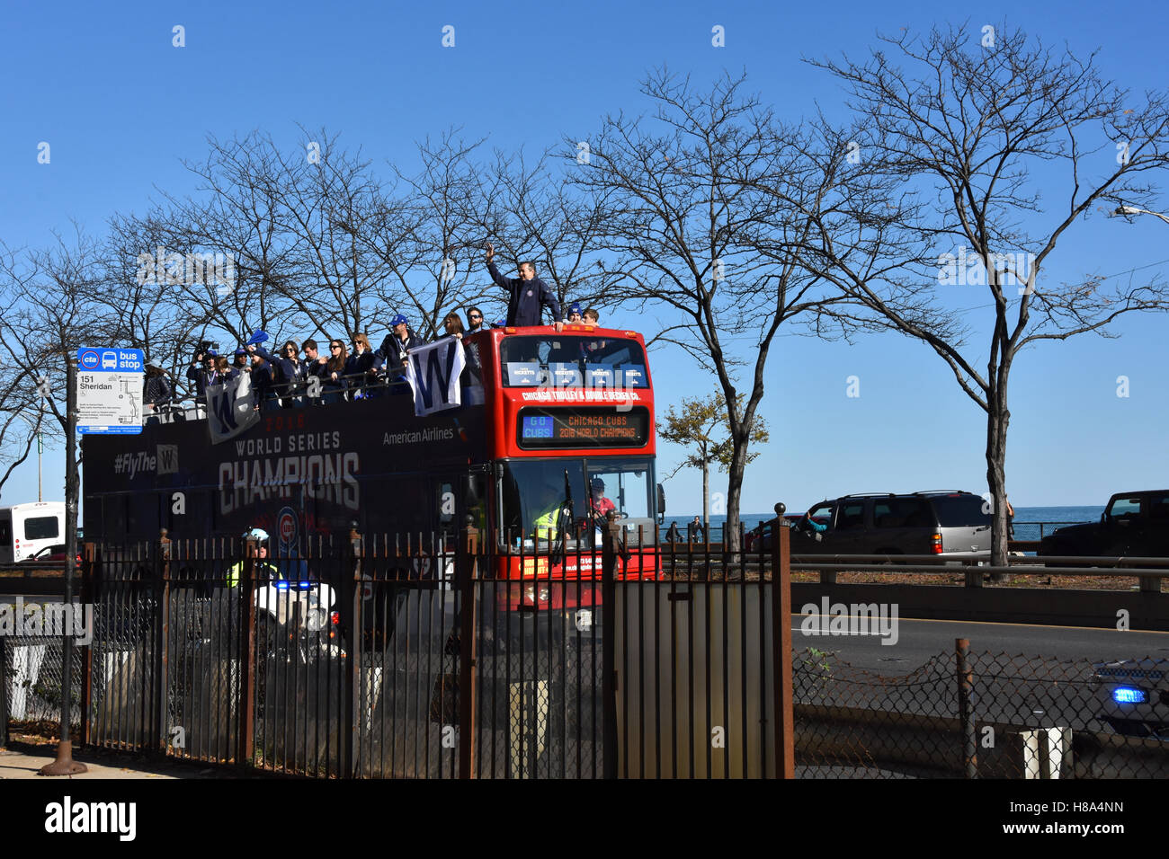 Chicago bus trolley hi-res stock photography and images - Alamy