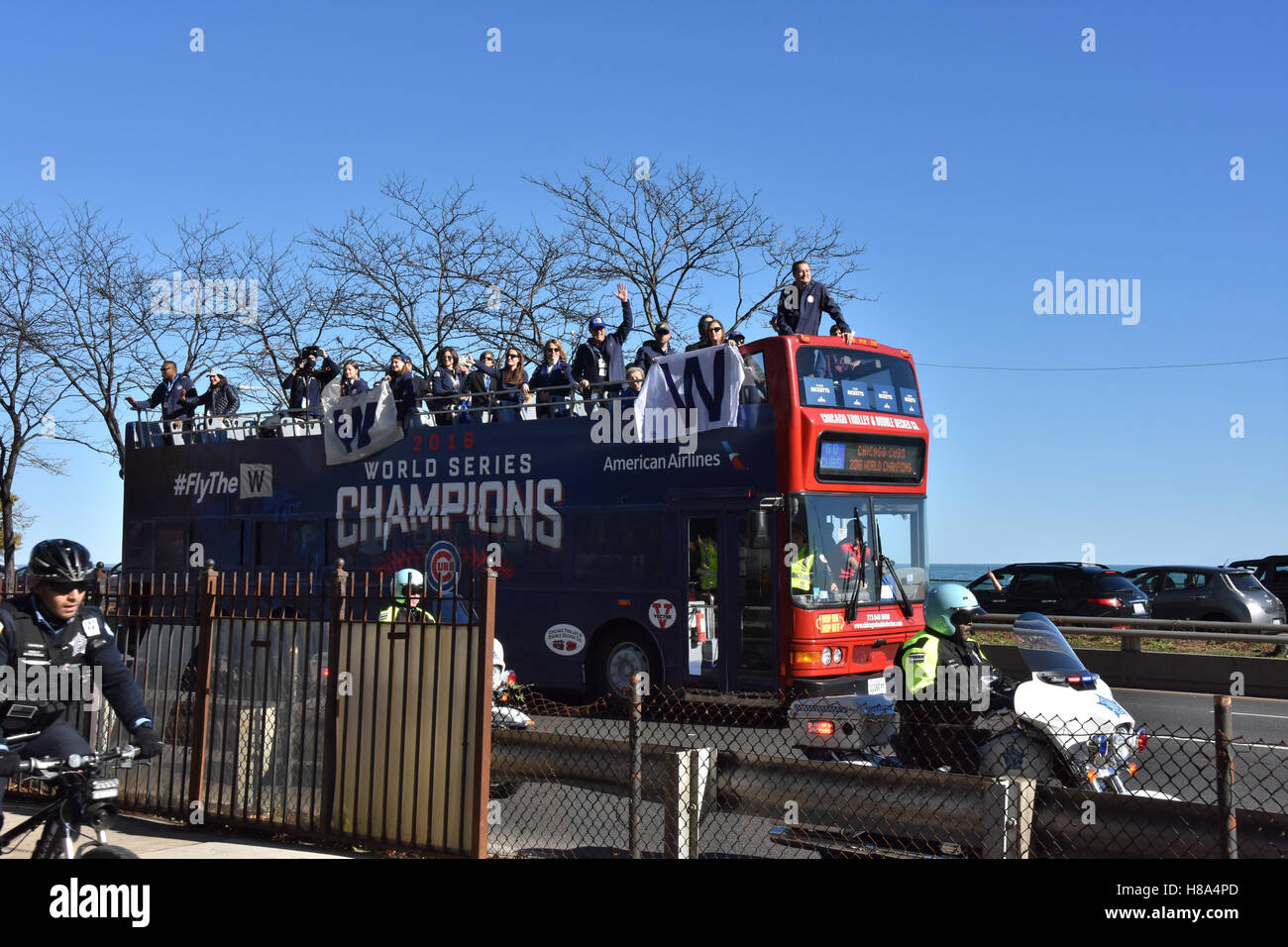 Chicago Bus Trolley High Resolution Stock Photography and Images - Alamy
