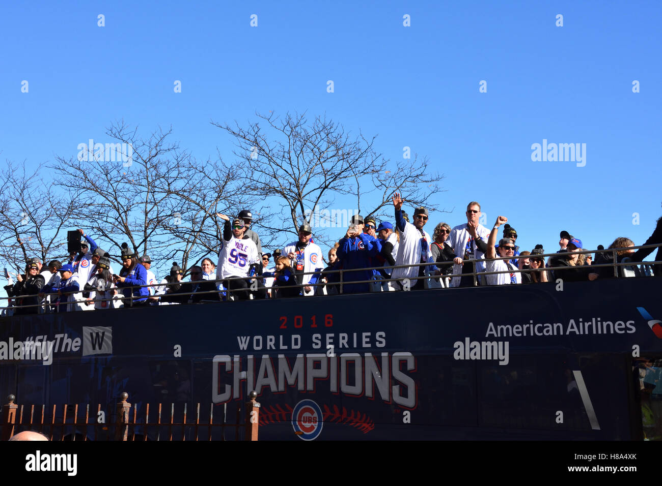 Chicago bus trolley hi-res stock photography and images - Alamy