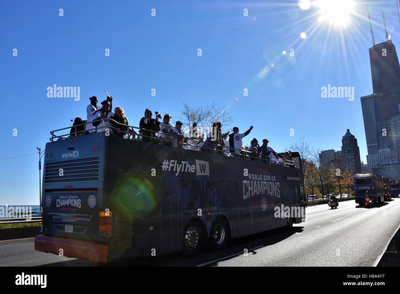 Chicago bus trolley hi-res stock photography and images - Alamy