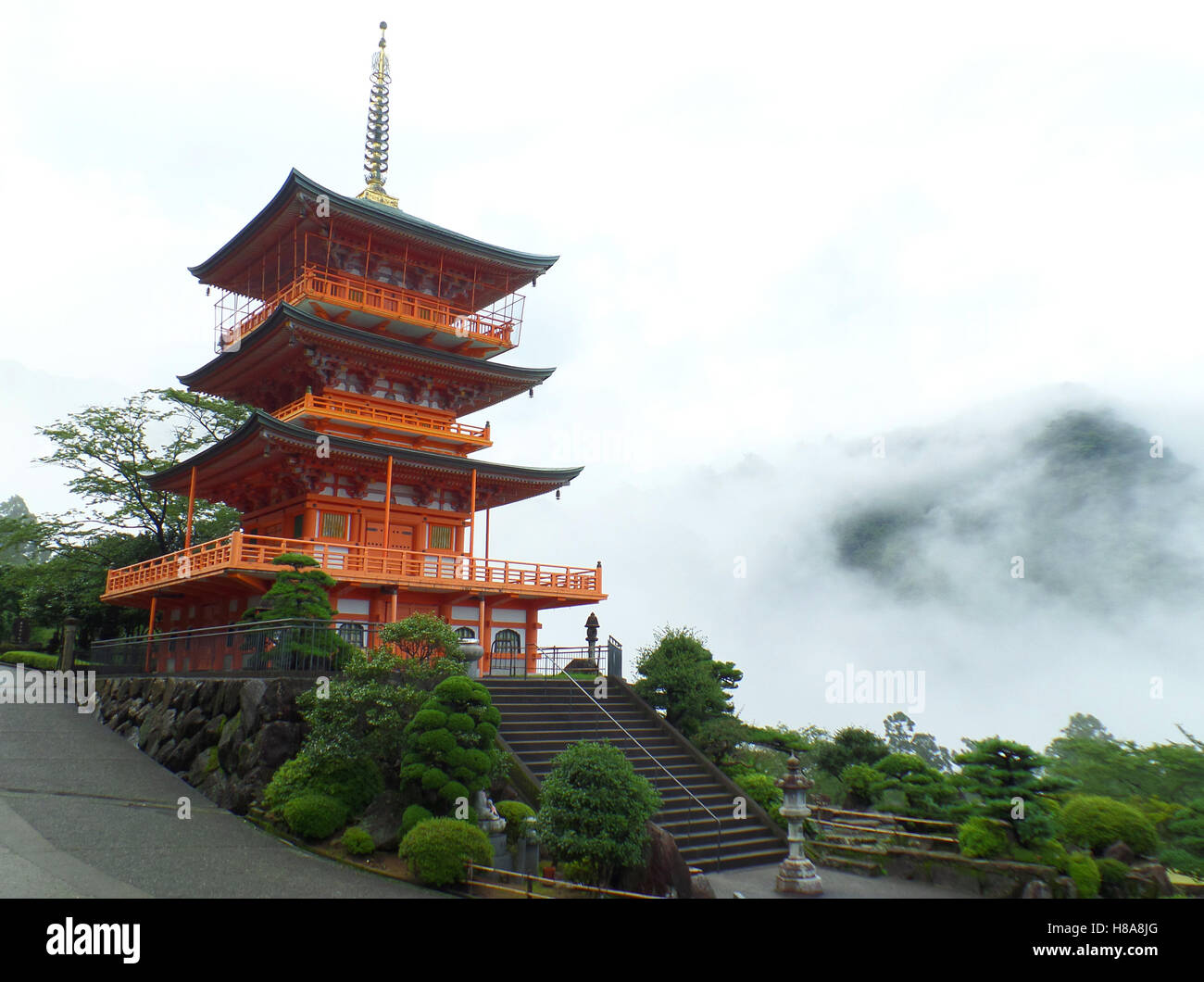 Three storied pagoda hi-res stock photography and images - Alamy