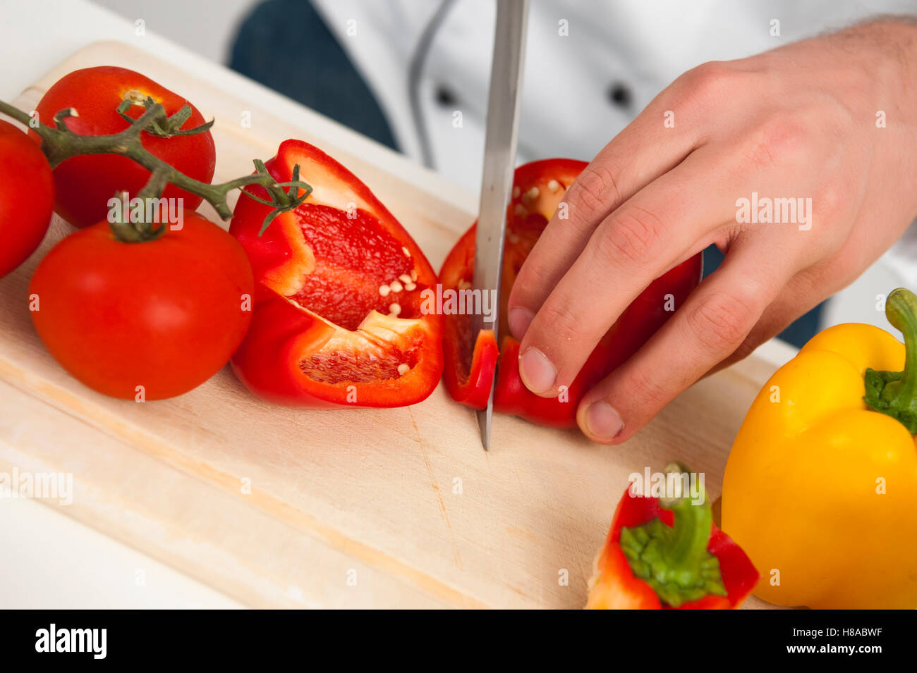 Capsicum cutting knife chef hi-res stock photography and images - Alamy