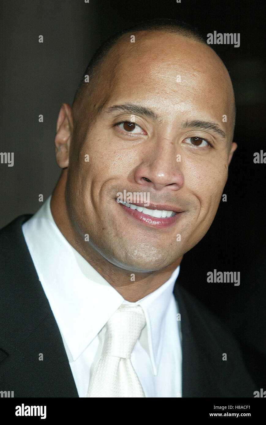The rundown 2003 dwayne johnson the rock hi-res stock photography and ...