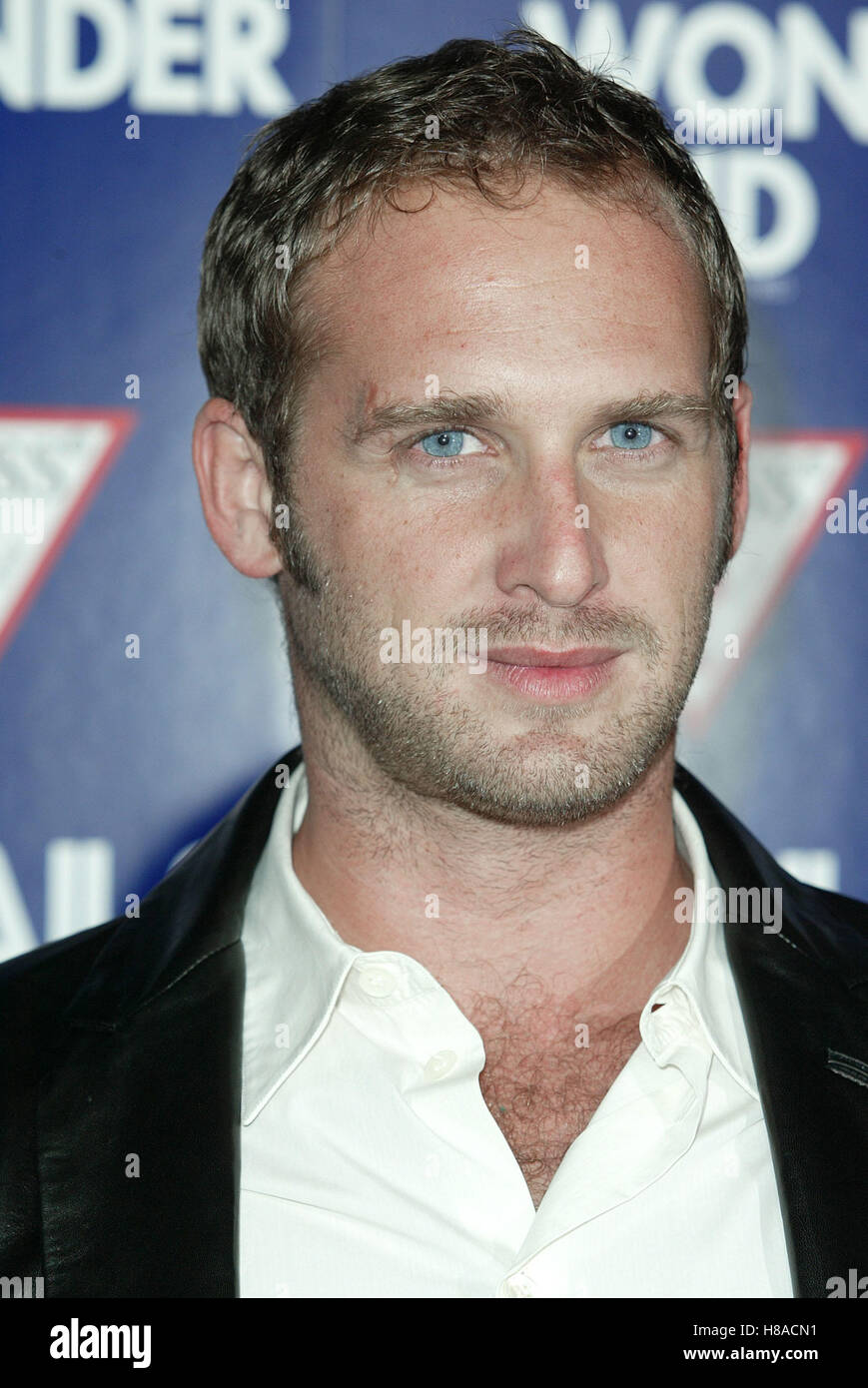 JOSH LUCAS WONDERLAND PREMIERE LOS ANGELES GRAUMAN'S CHINESE THEATRE ...