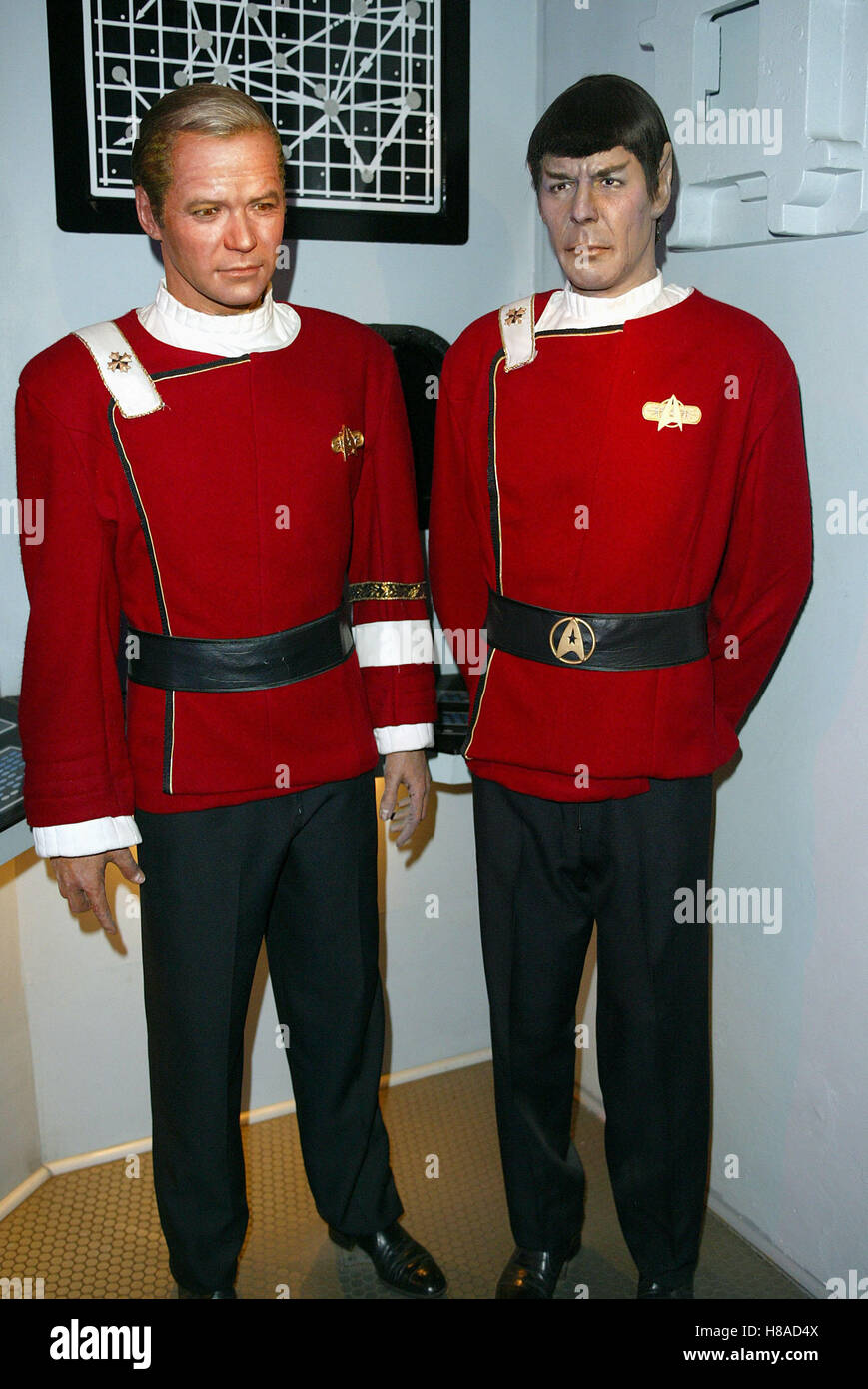 CAPTIAN KIRK & DR. SPOCK HOLLYWOOD WAX MUSEUM HOLLYWOOD LOS ANGELES USA ...