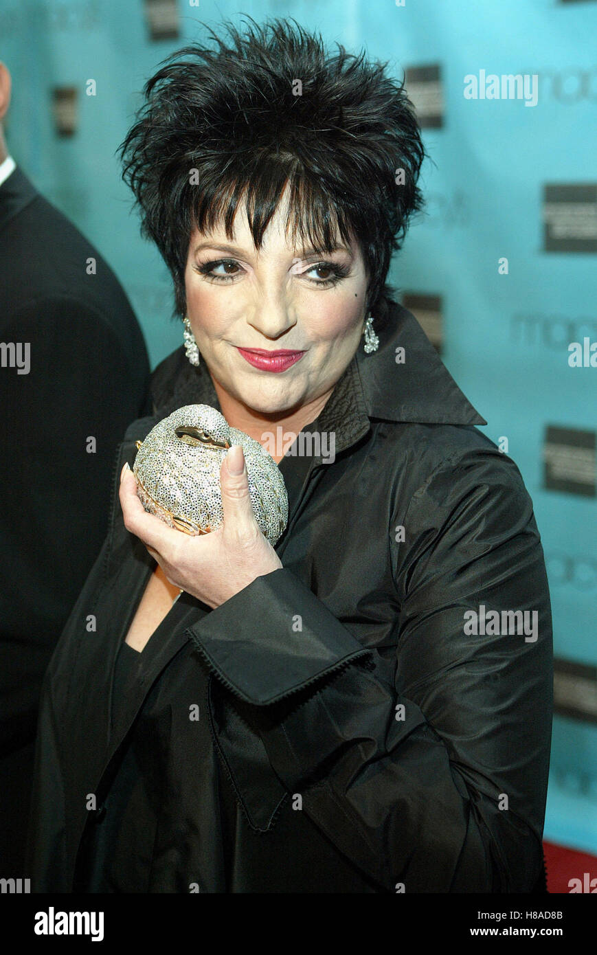 LIZA MINNELLI MACY'S PASSPORT 2003 BARKER HANGER SANTA MONICA LA USA 02 ...